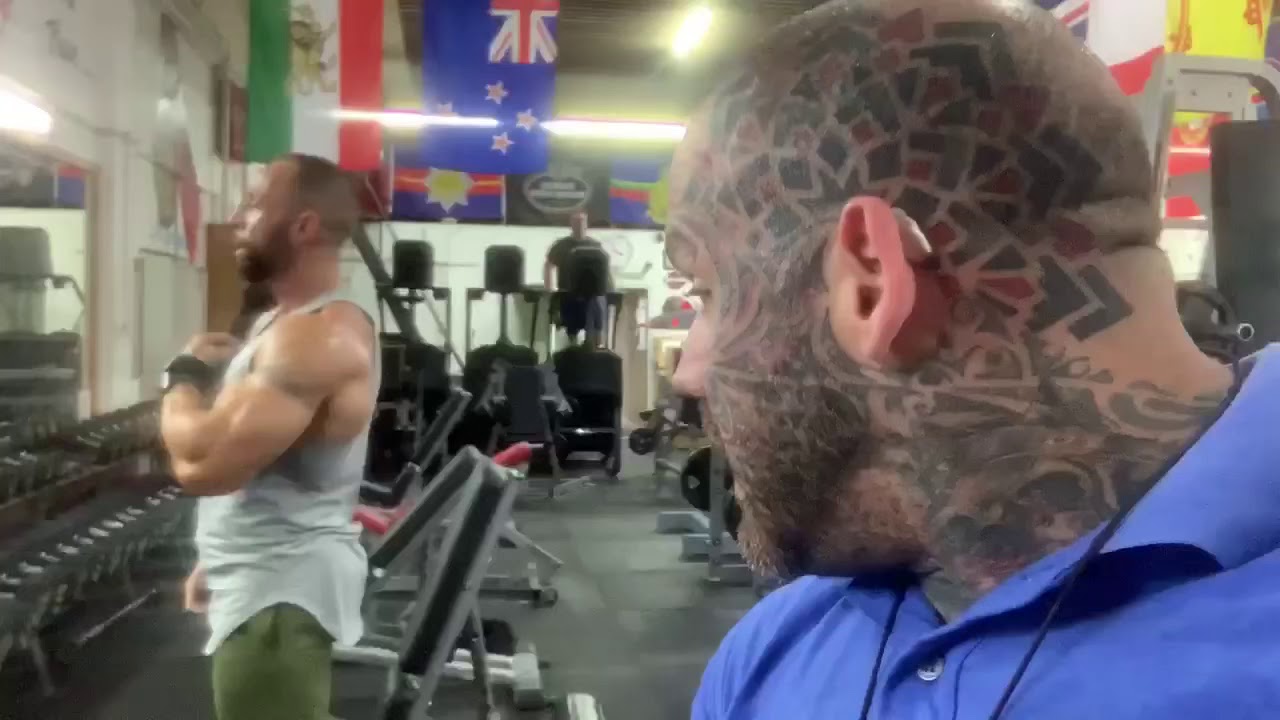BACK SESSION WITH AARRON LAMBO! - YouTube