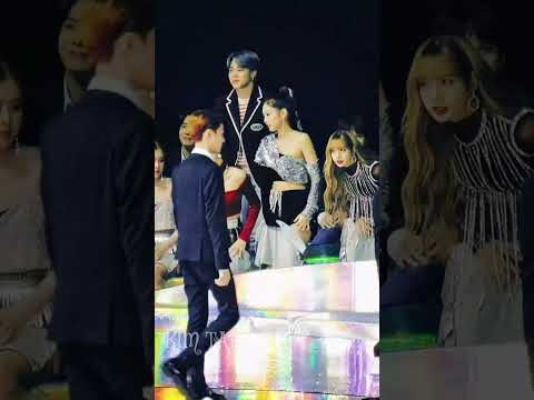 when Jimin🐥 secretly talking to Jisoo🫣😍💜#bts #blackpink #shorts