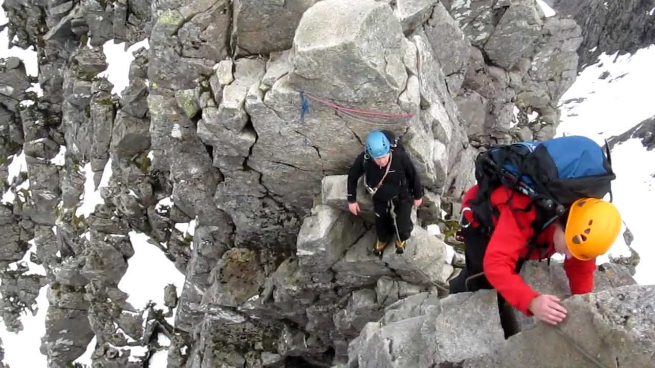 Tower Ridge 3rd May 2010 - Part Two (climbing out of Tower Gap). - YouTube