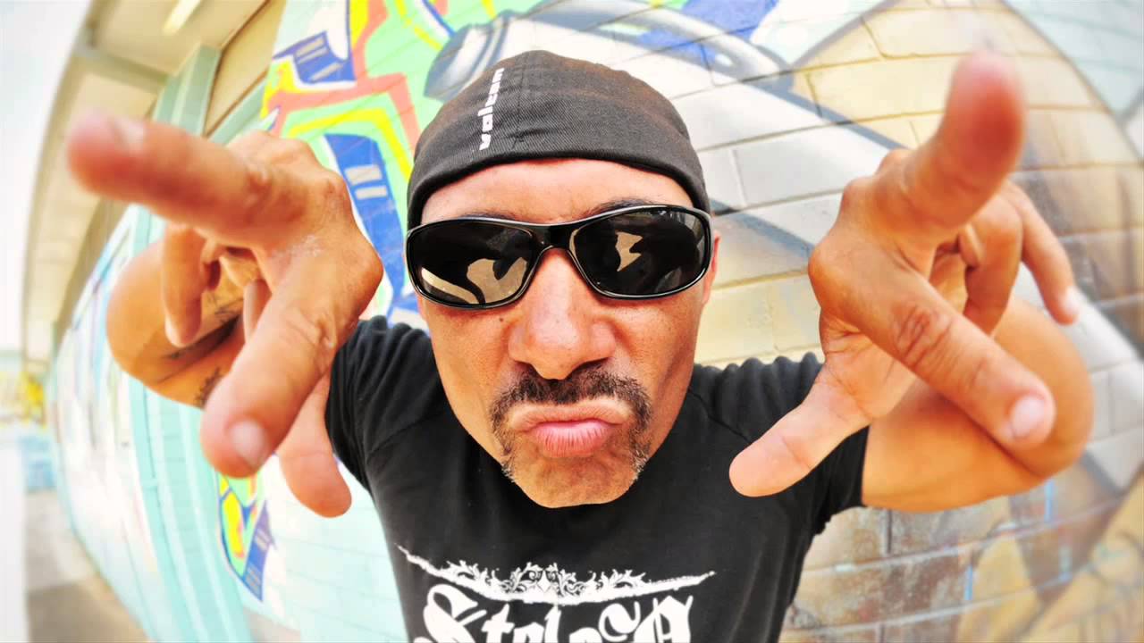 Housos interview - YouTube