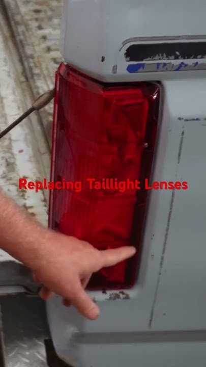 How to Replace Taillight Lenses - YouTube