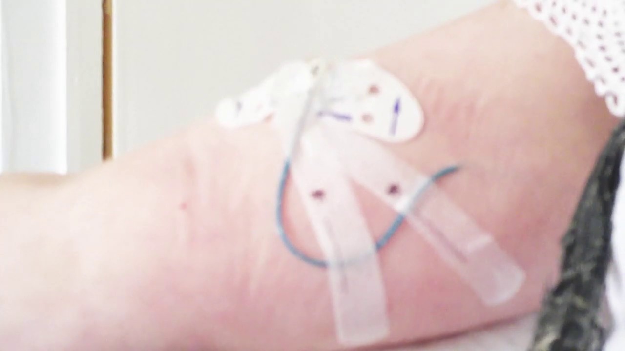 living with a picc line and chronic illness/dressing my line - YouTube
