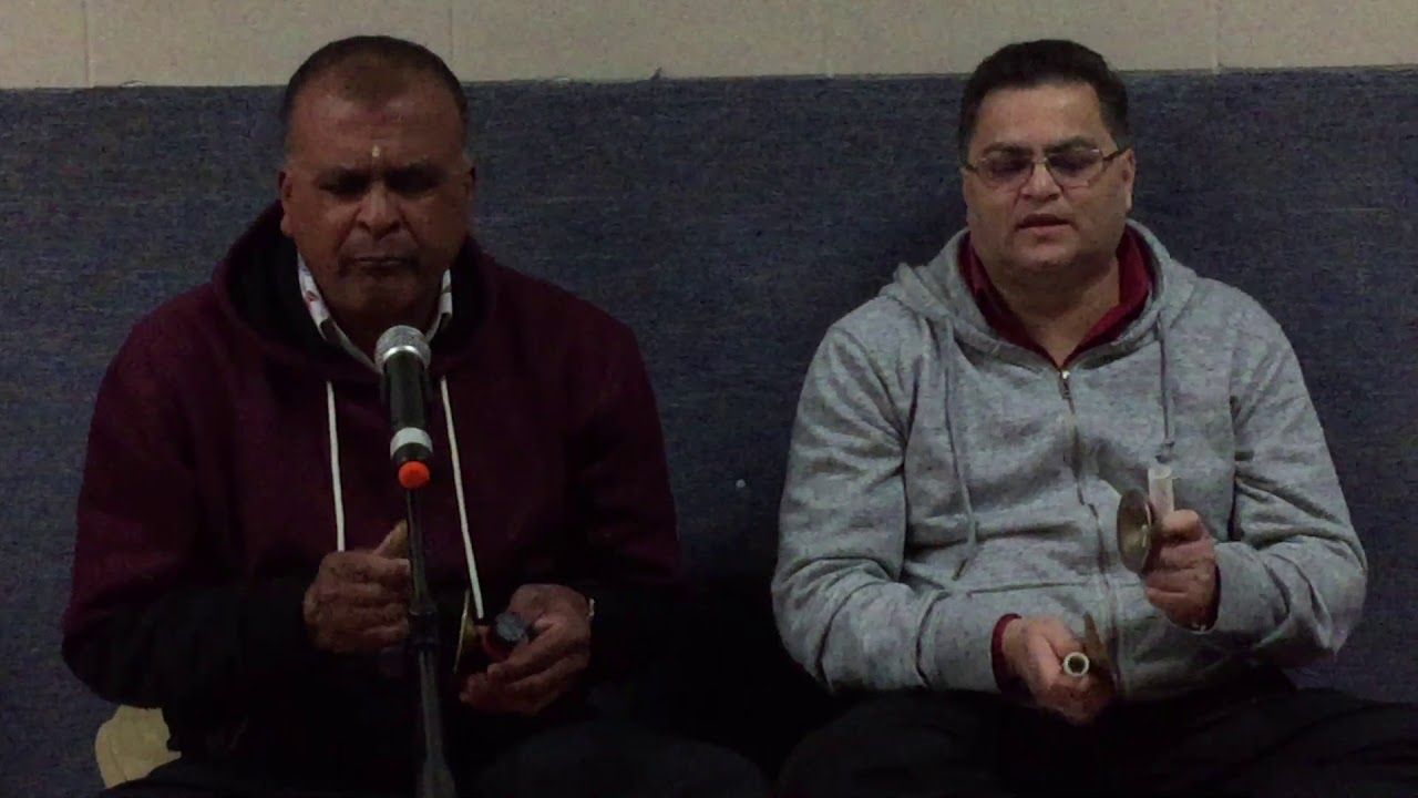 Bob Guru Prasad- -Nz Fiji Kirtan Stars 012 - YouTube