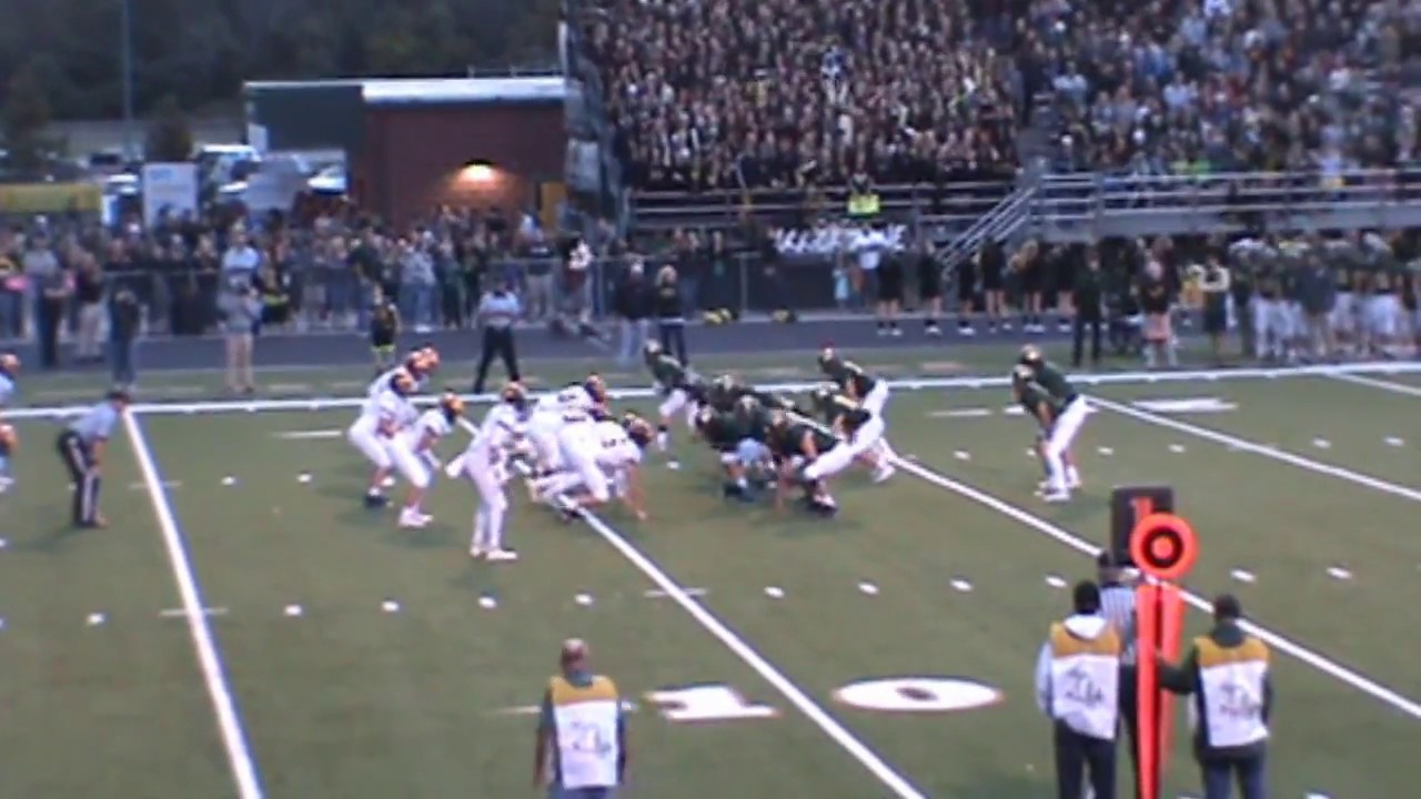 Hartland Vs Howell Varsity Football game Highlights - YouTube