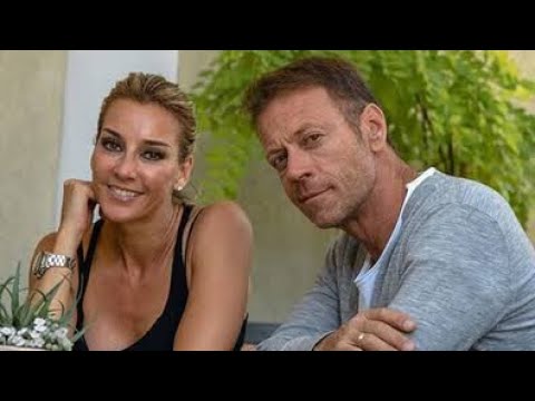 Rosa Caracciolo (Italian actress) Spouse: Rocco Siffredi रोजा कैराशिकोलो (इतालवी अभिनेत्री) R9