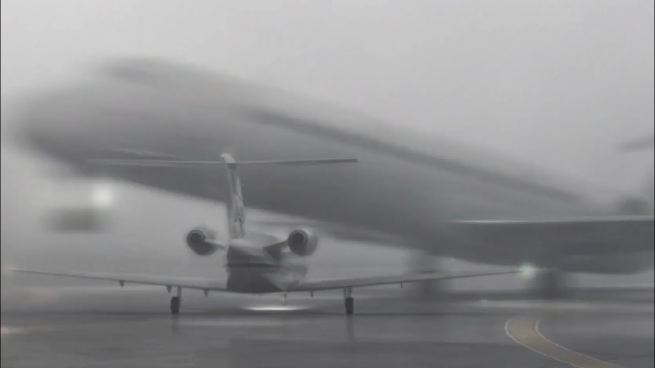 Scandinavian Airlines Flight 686 & Air Evex D-IEVX - Crash Animation ...