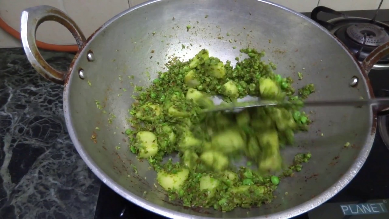 Peas-potato curry (Nimona)||Hare matar ka nimona.Green peas curry ...