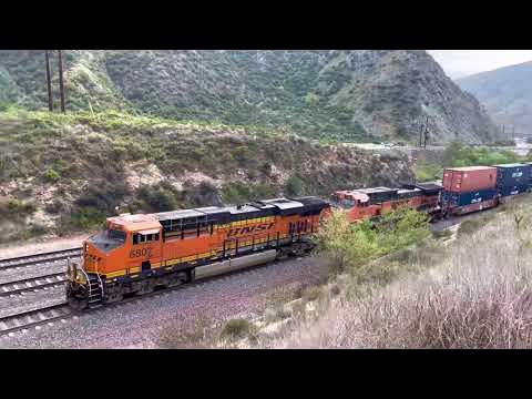 BNSF 1020 H1 Livery! International Containers Stack Train Gorgeous Blue Cut Cajon Pass 3-31-22 ...