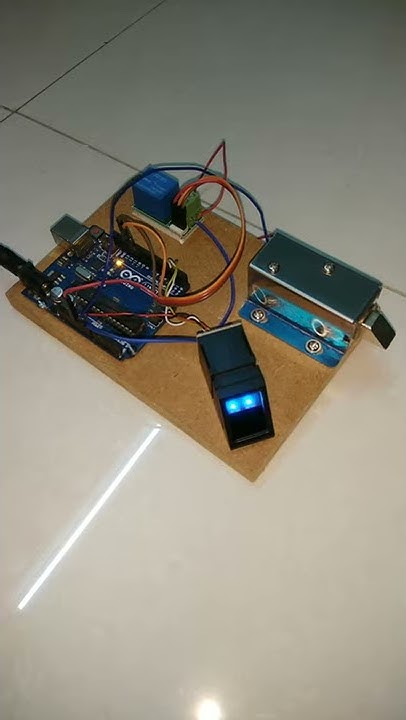 Fingerprint based Door Lock System 😨using Arduino - YouTube