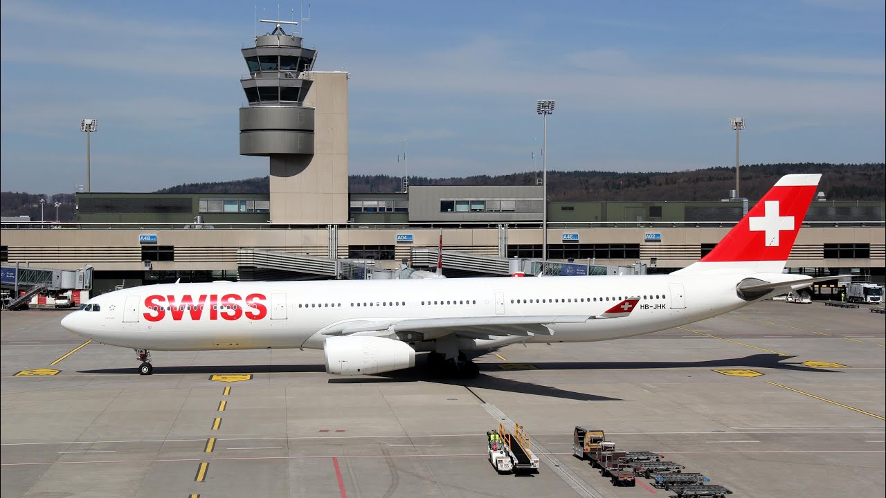 Swiss LX86 Zurich to Montreal with Airbus A330-300 TakeOff and Landing ...