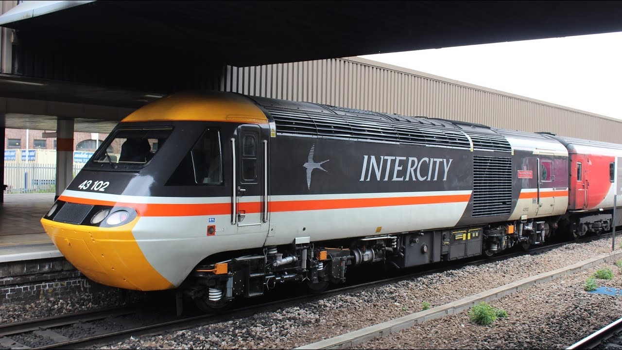 Day at Leicester Railway Station HST Swallow Livery 43102. Class 66s ...