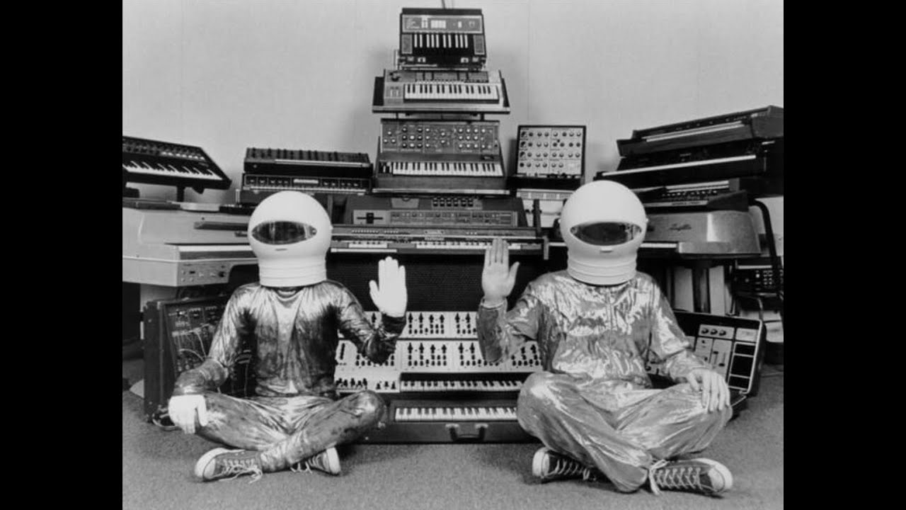 Séthi One - Techno Live act 16 2021 (Modularsynth, dawless) session for Talking Machines Paris ...