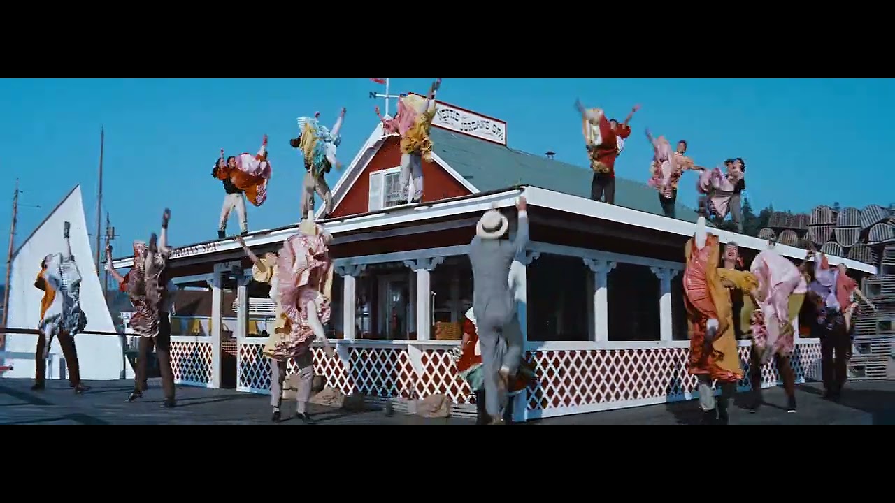 Carousel (1956) - June Is Bustin' Out All Over (ending part in italian ...