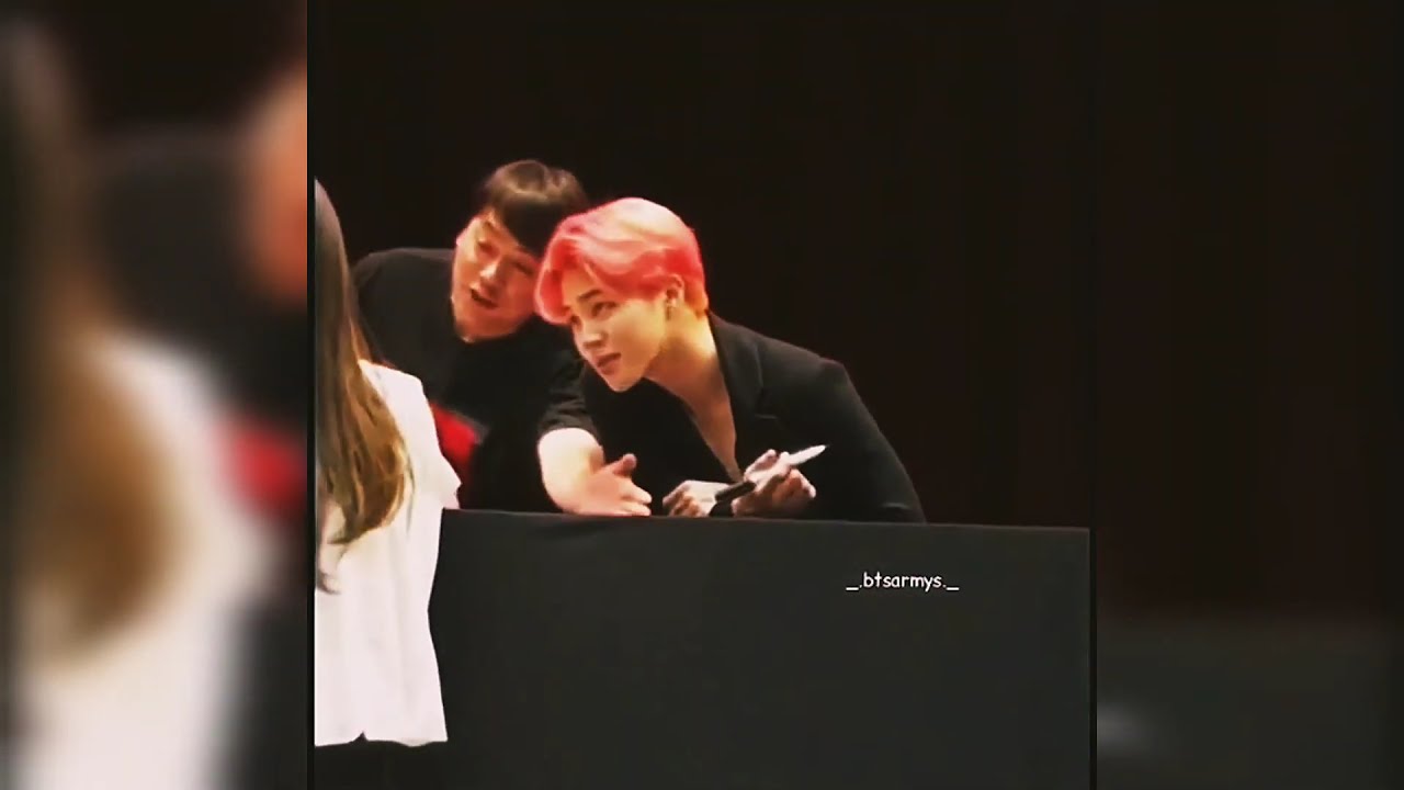 BTS Jimin with fan cute moment 😍 (Eridim resmen kızın yerine 🙃😝) - YouTube