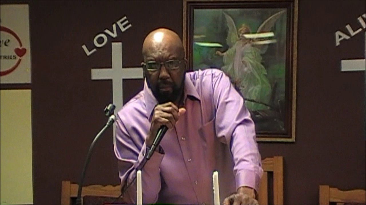 Bishop Jerry Townsend At Love Alive Ministries - YouTube