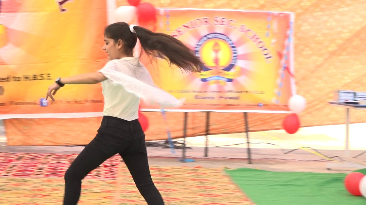 Farewell dance performance by Isha - YouTube