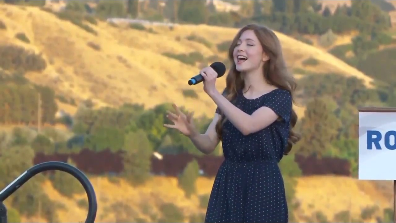 Lexi Walker - National Anthem (Live at Mitt Romney victory party 2018 ...