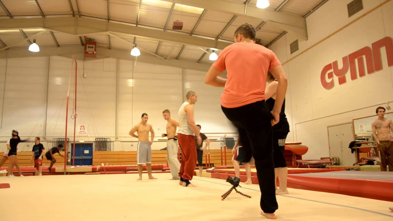 Xmas Special Edition 2013 [FreeRunning /tricking /breakdance / tumbling ...