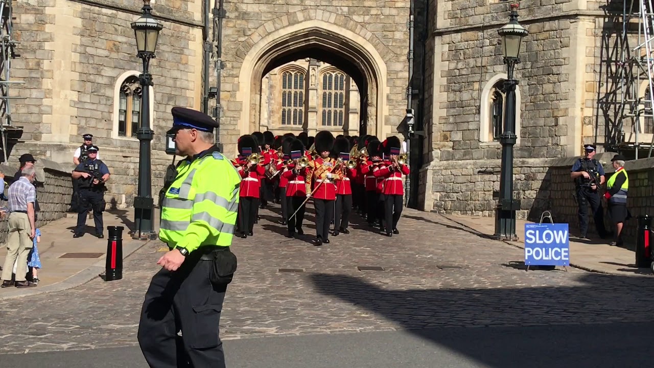 Changing the guard Windsor (21 sep 19) - YouTube