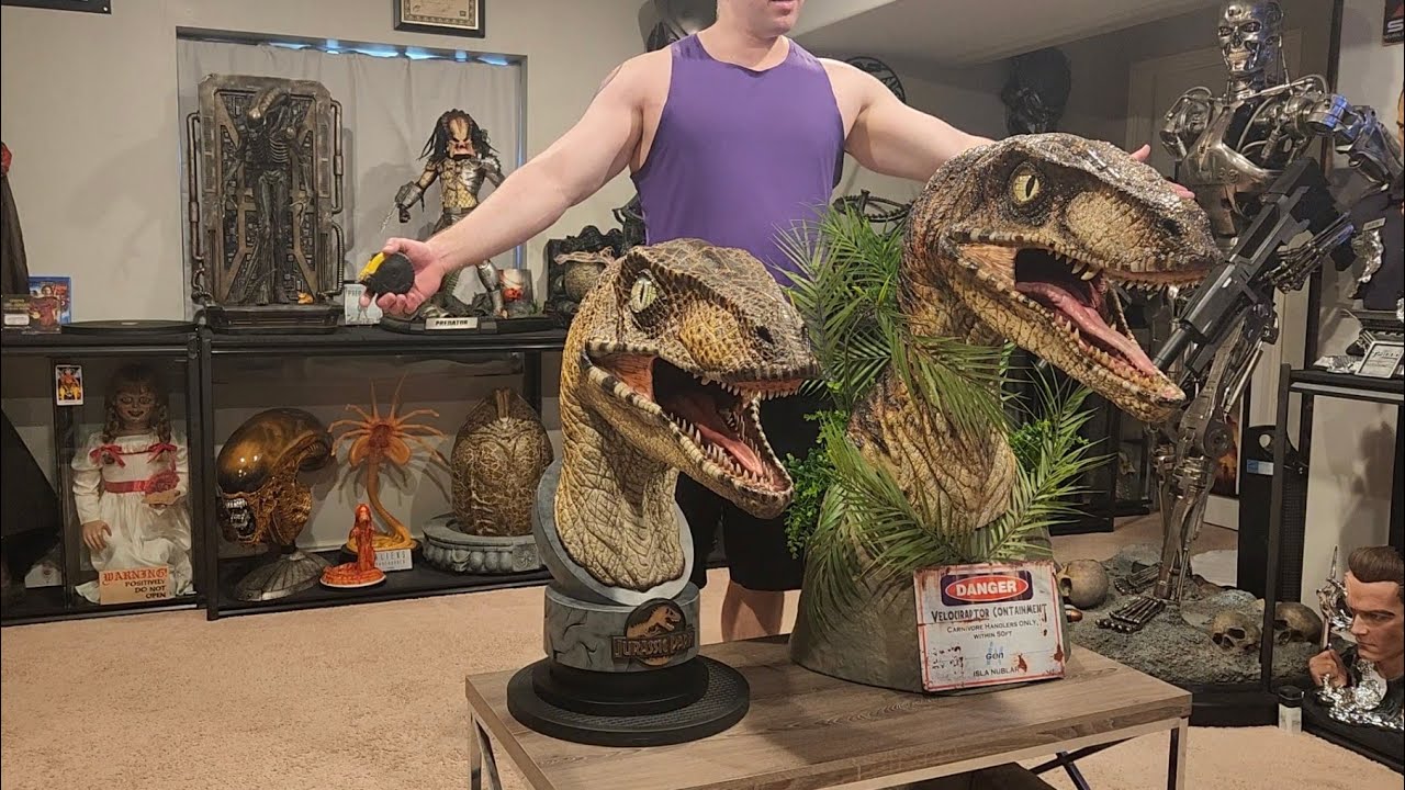 Chronicle Raptor Life Size Bust Unboxing/Review - YouTube