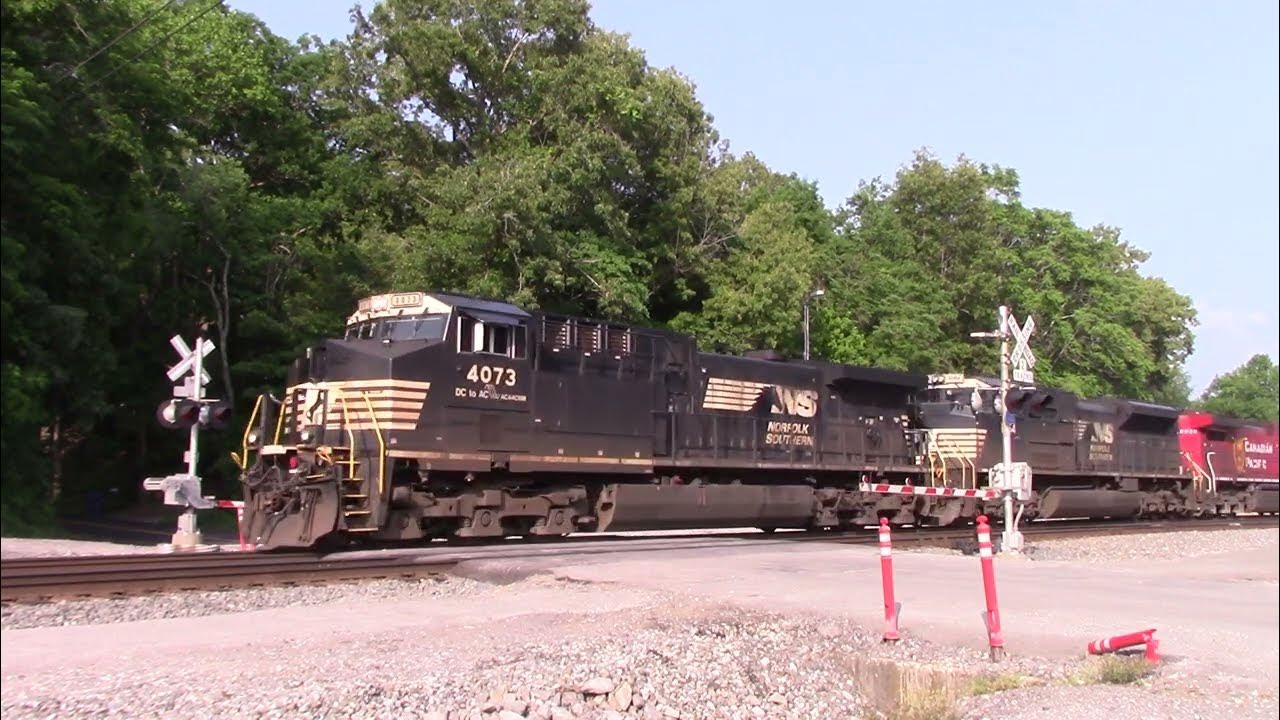 NS #4073 with CP power leads NS 55G through Burnside, KY - YouTube