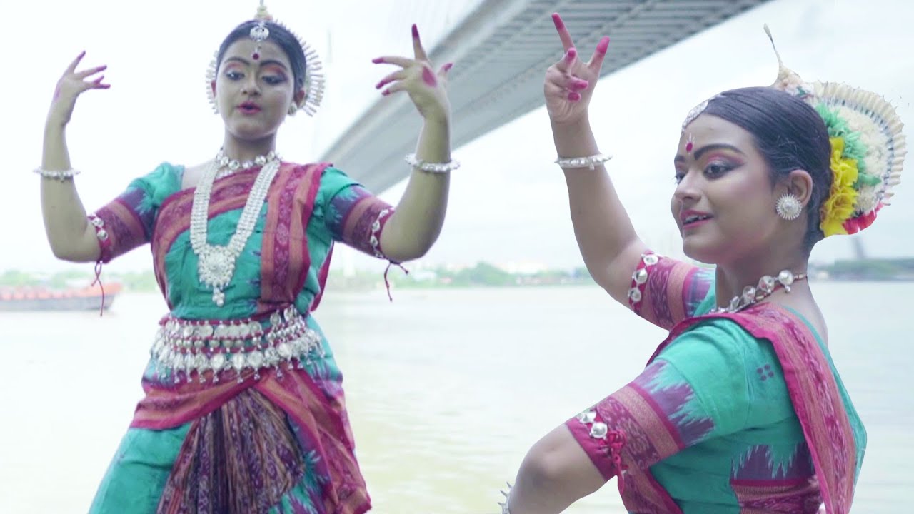 Vaishnava Janato | Gujarati Devotional Songs | Swati Bose | Ahana Bose ...