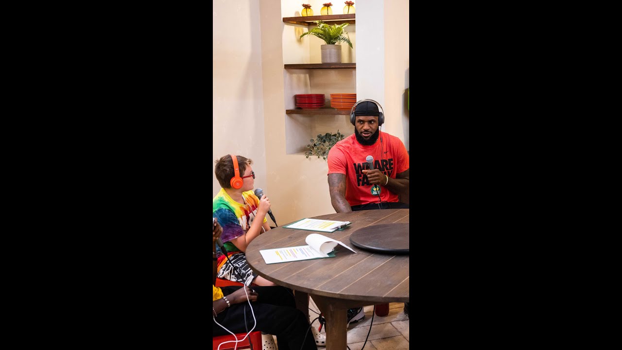 LeBron James LOVES To Sleep 😴 #Shorts - YouTube