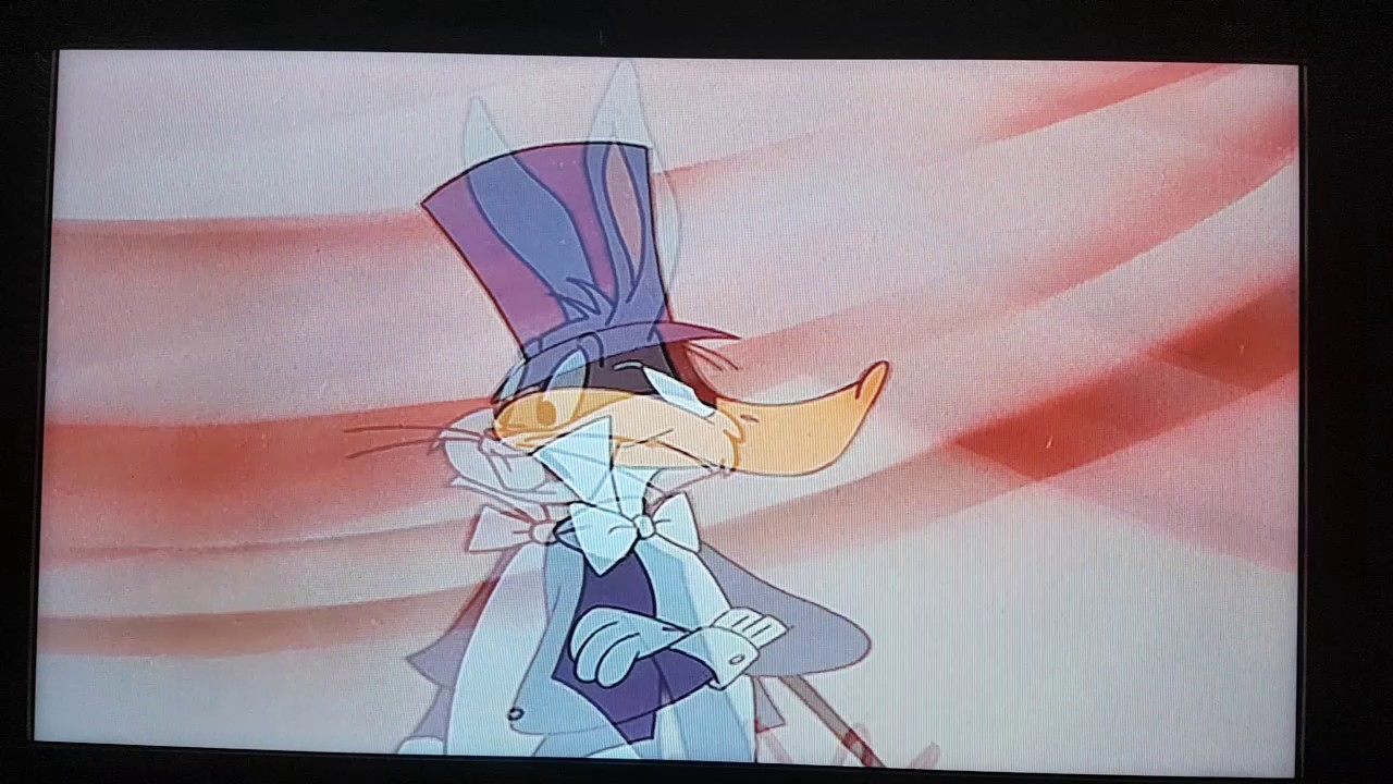 Bugs Bunny Vs Daffy Duck Dance Off - YouTube