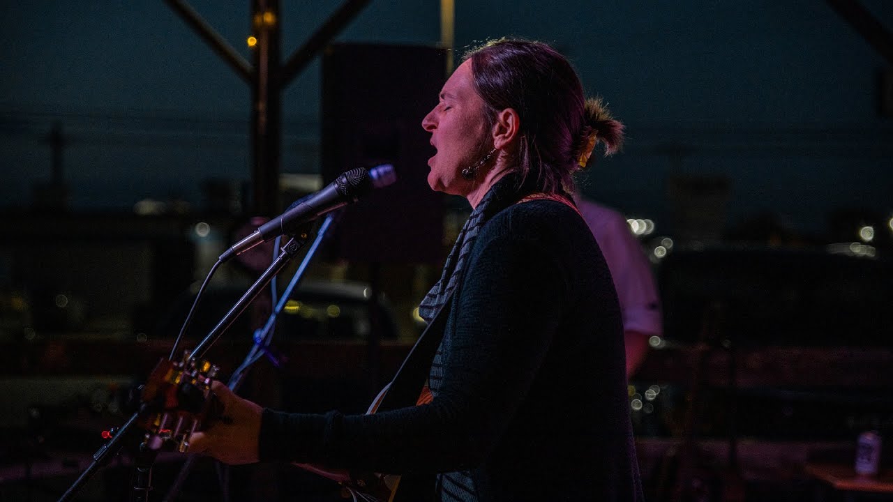 Megan Bee - Dreams I Don't Remember (Homegrown Happy Hour) - YouTube