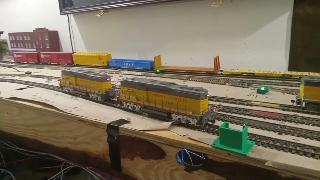 SCALE TRAINS GP30s B Unit for Sale - YouTube