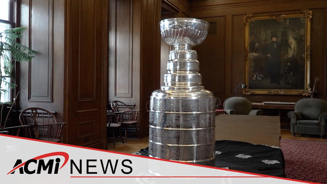 Stanley Cup Comes Back to Arlington - YouTube