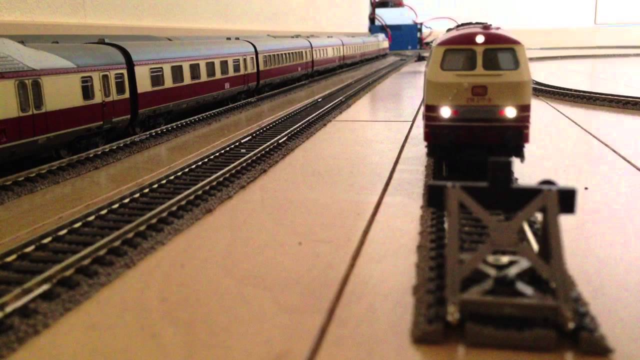 TRIX BR218 TEE + ESU loksound - YouTube