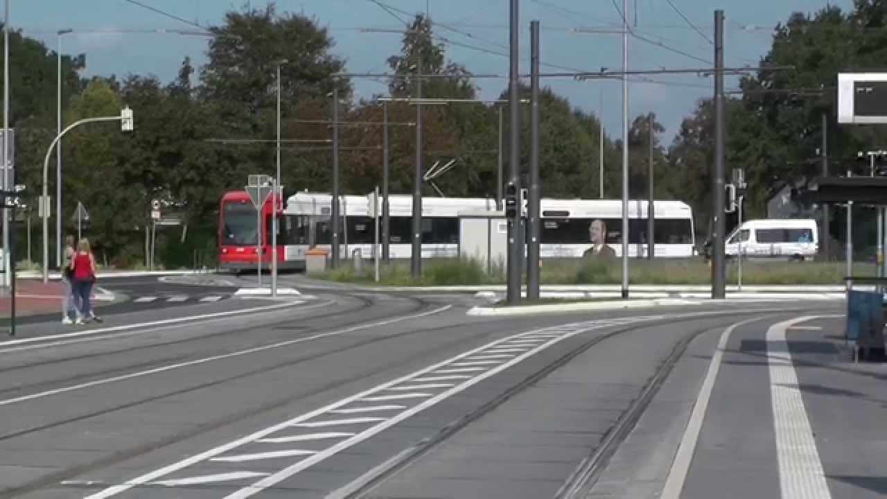 Straßenbahn in Lilienthal bei Bremen - YouTube