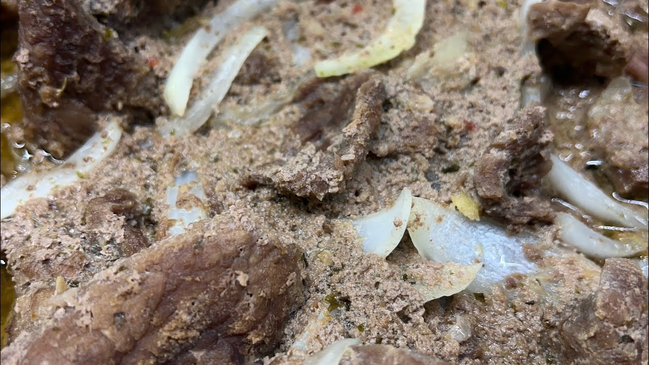 Biftec encebollado | Lechonera los Amigos - YouTube