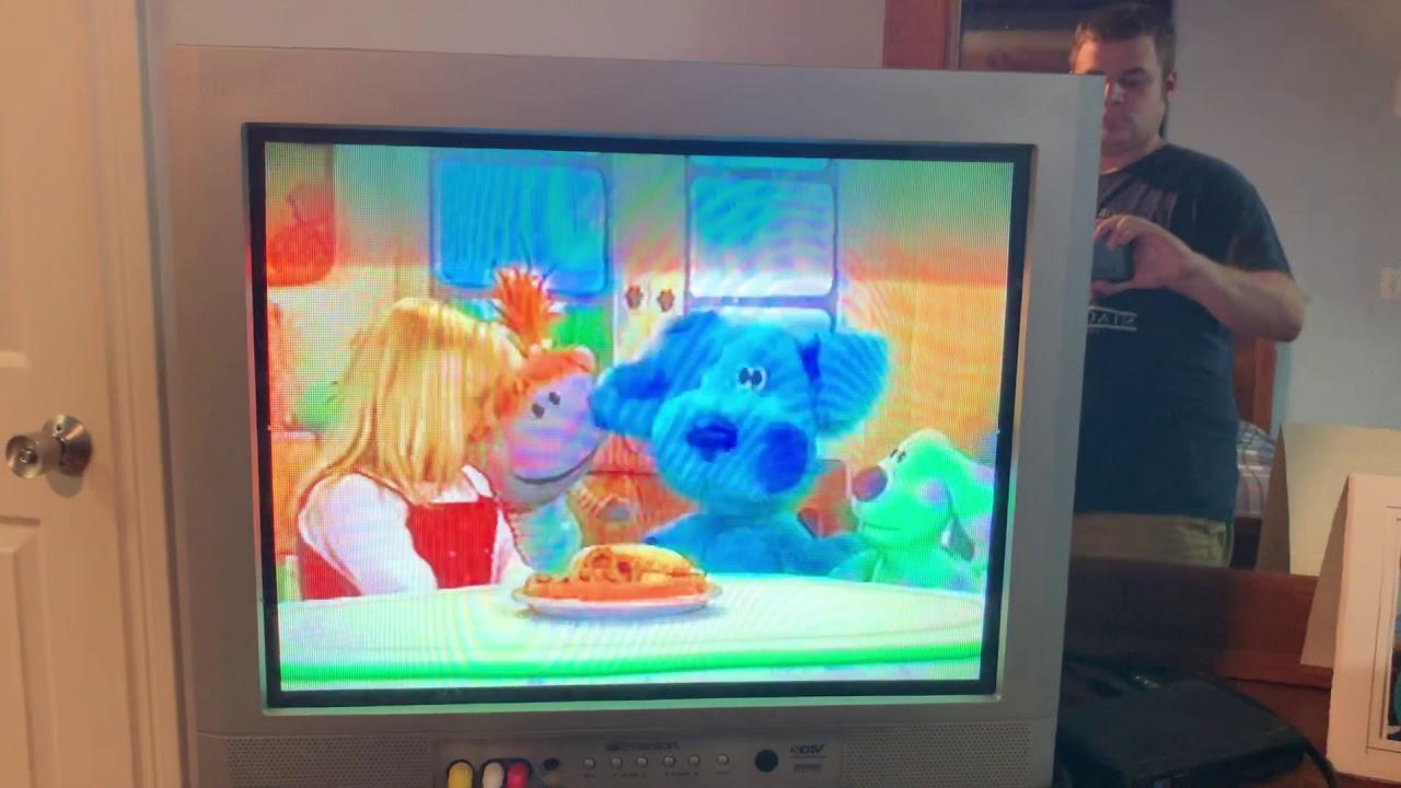 Blue's Room Snap Chat: Old MacDonald - YouTube