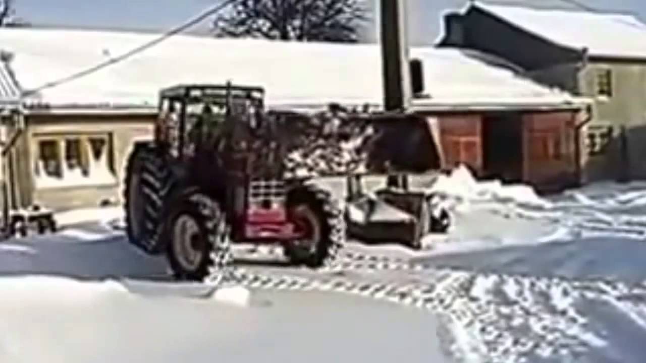 AgroVic CASE IH 1055 Winter 2013 plowing snow - YouTube