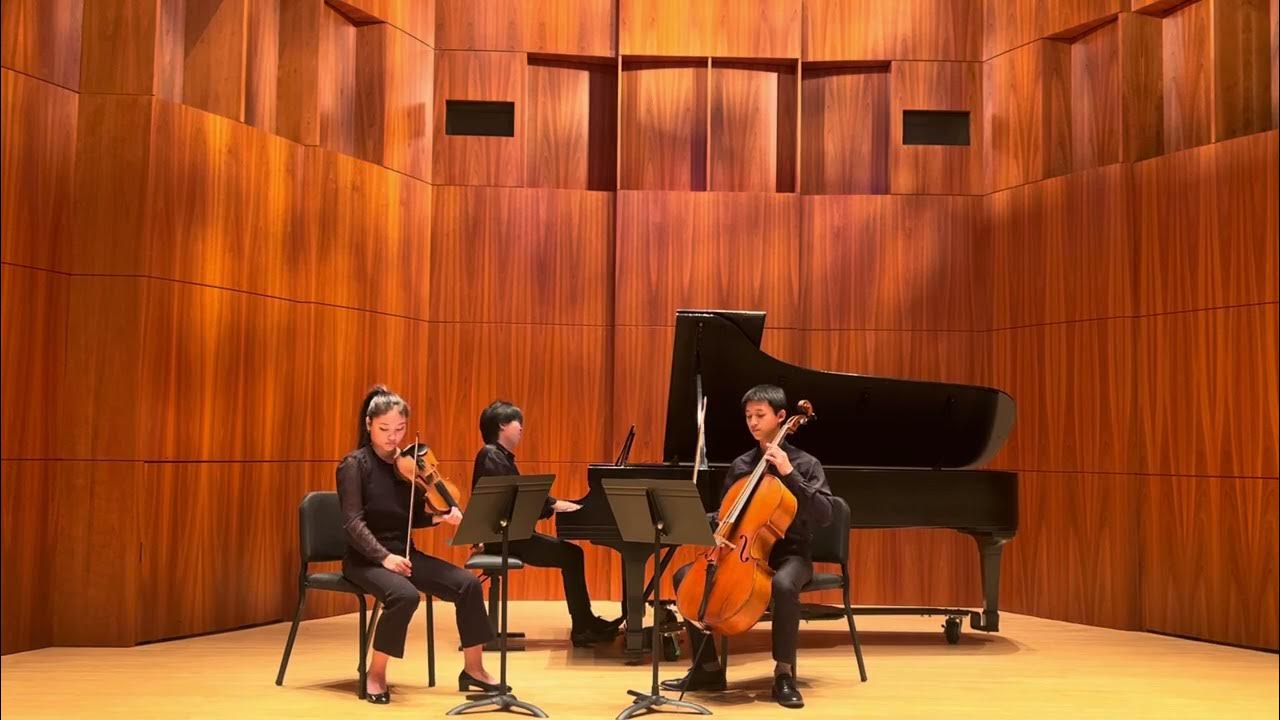 Beethoven Piano Trio No. 3 in C minor, Op. 1: I. Allegro con brio - YouTube