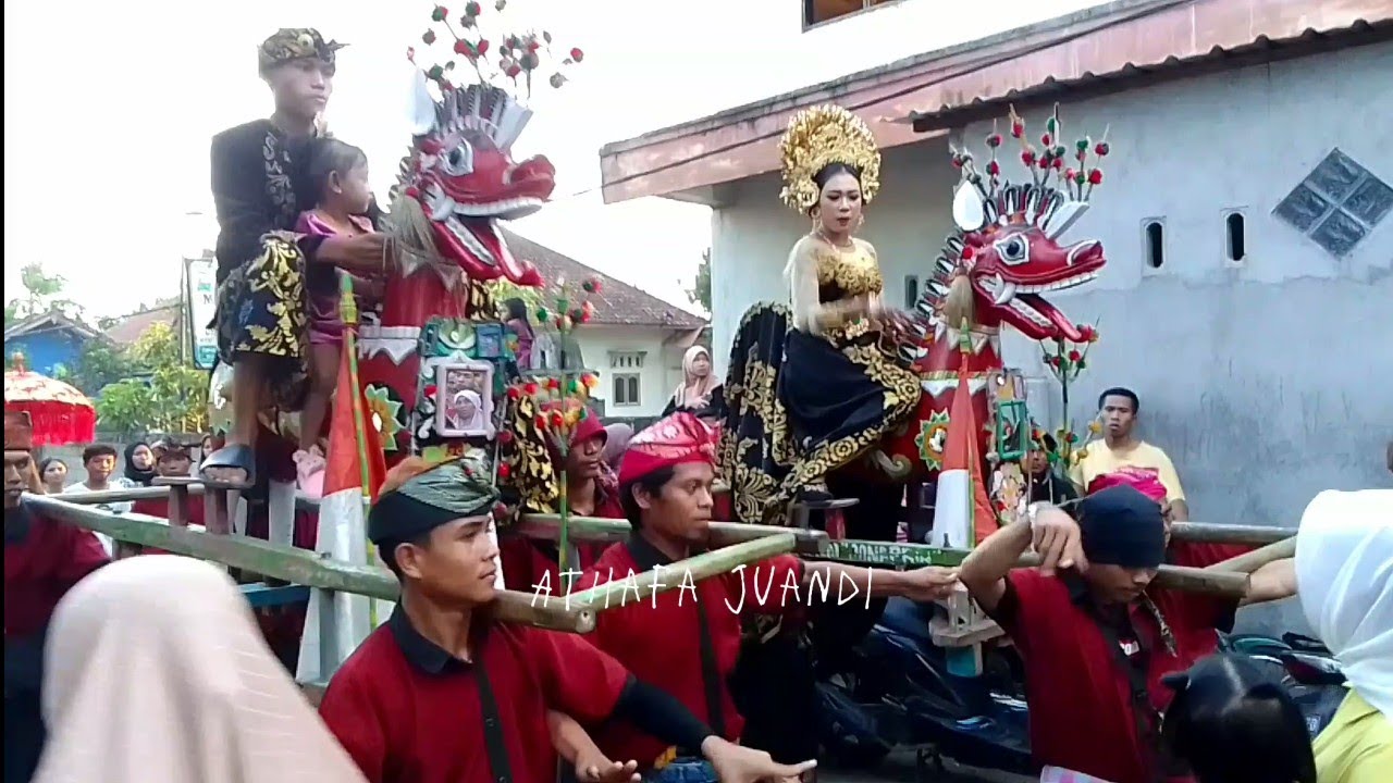 Nyongkolan Adat Sasak di desa Lando. - YouTube