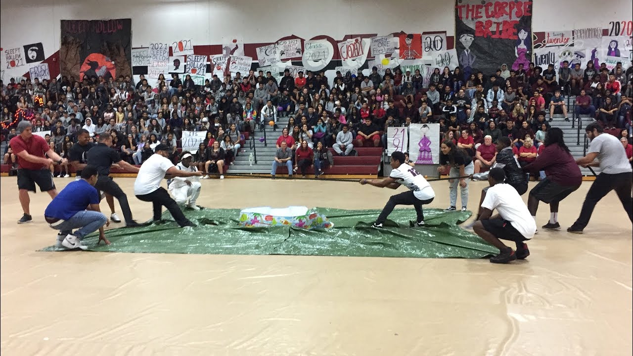 WRHS October 2017 Homecoming Rally Teachers and Cheerleaders Rock ...