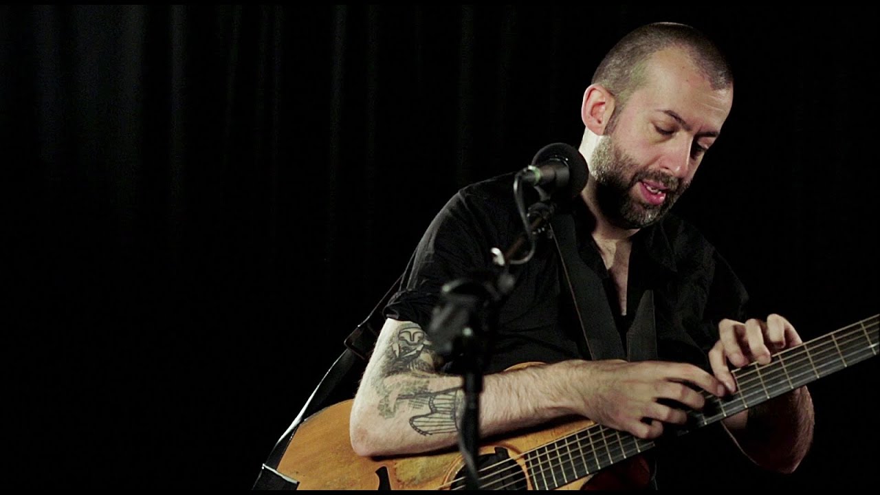 Jon Gomm - Passionflower live - YouTube