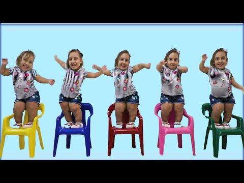Five Little Babies Jumping on the Bed - learn colors | Maria Clara foi Clonada - MC Divertida