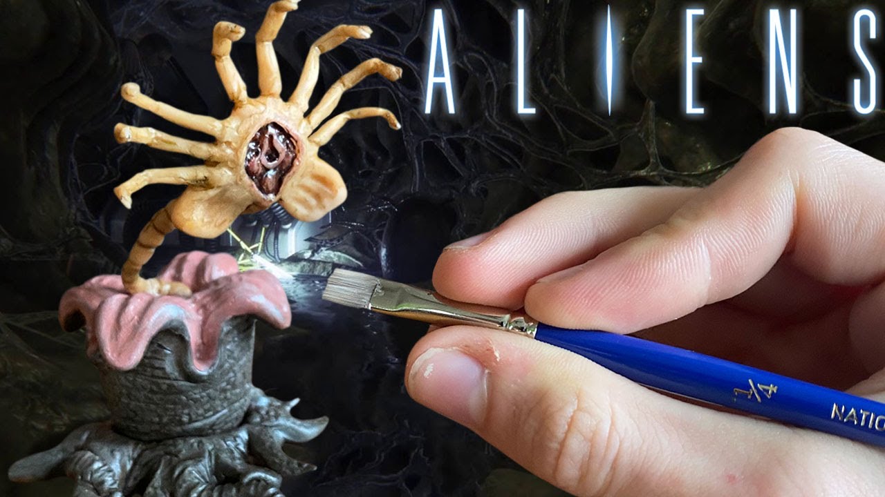 Alien Facehugger Jumping