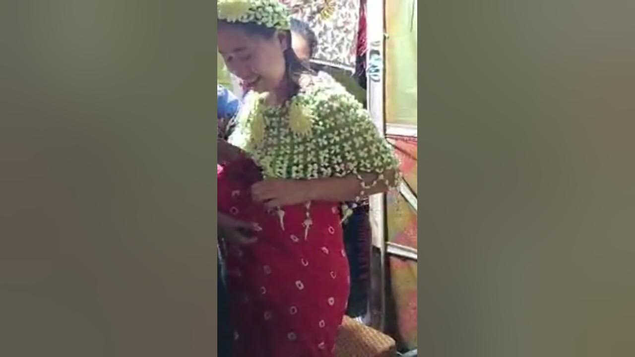 acara 7 bulanan (tingkepan) istri ,adat jawa barat.. - YouTube