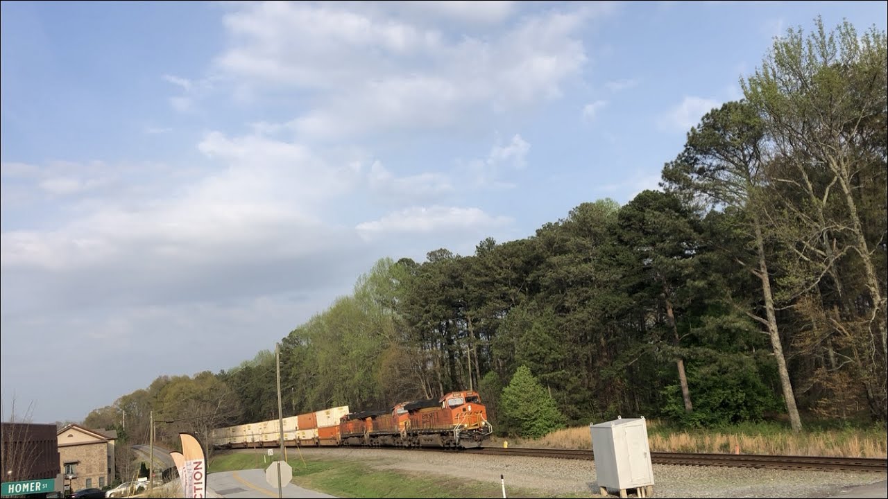 BNSF 8352 Leads NS 265 Thru Norcross, GA 3/26/2021 - YouTube