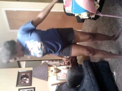 Lmfaooo Aaliyah Dancing To \