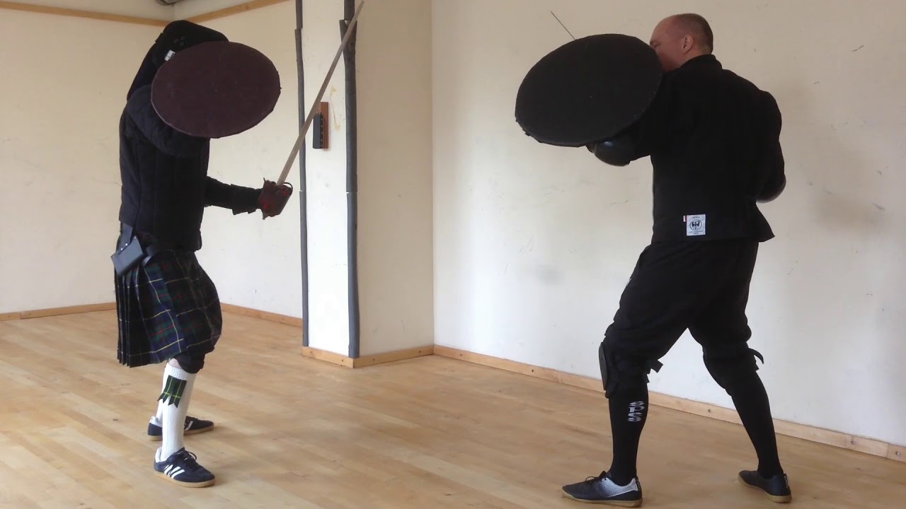 Broadsword & Targe - Lesson 14: Lefthanders - YouTube