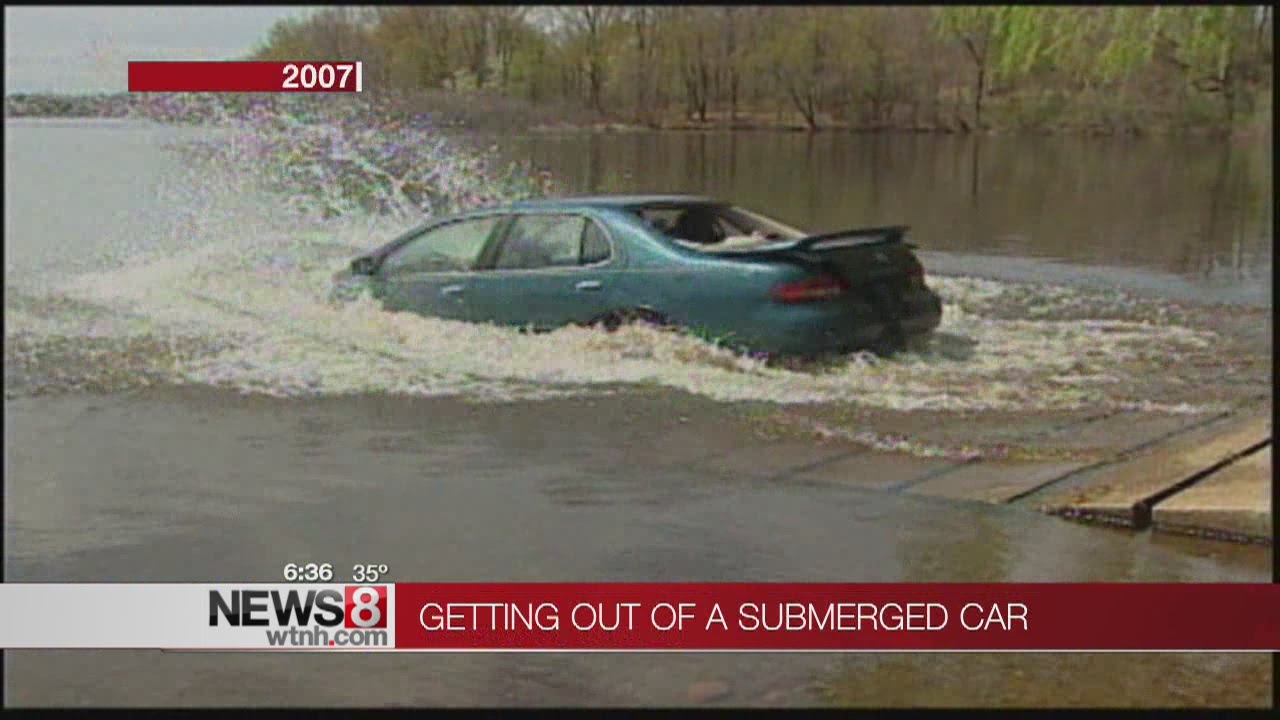 Lifesaving tips on how to get out of a submerged car - YouTube
