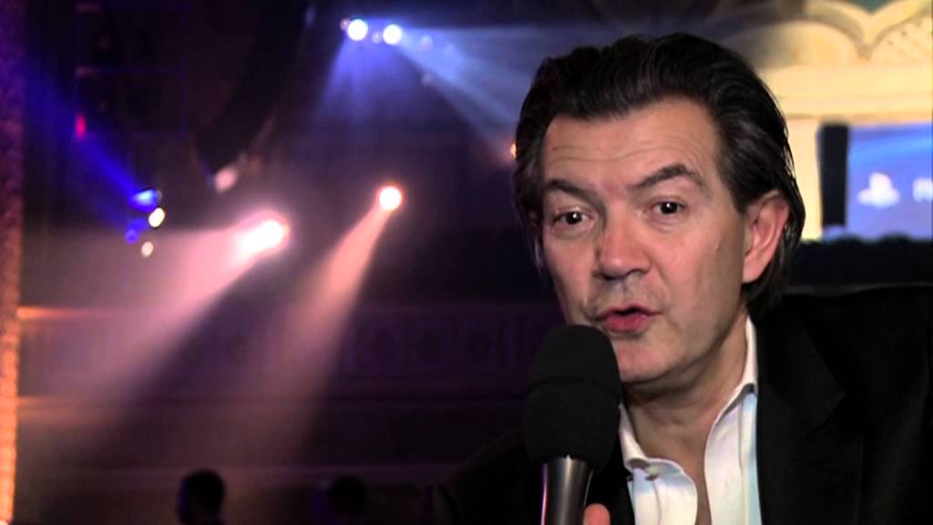 PS4 : Interview de Philippe Cardon (Sony France) - YouTube