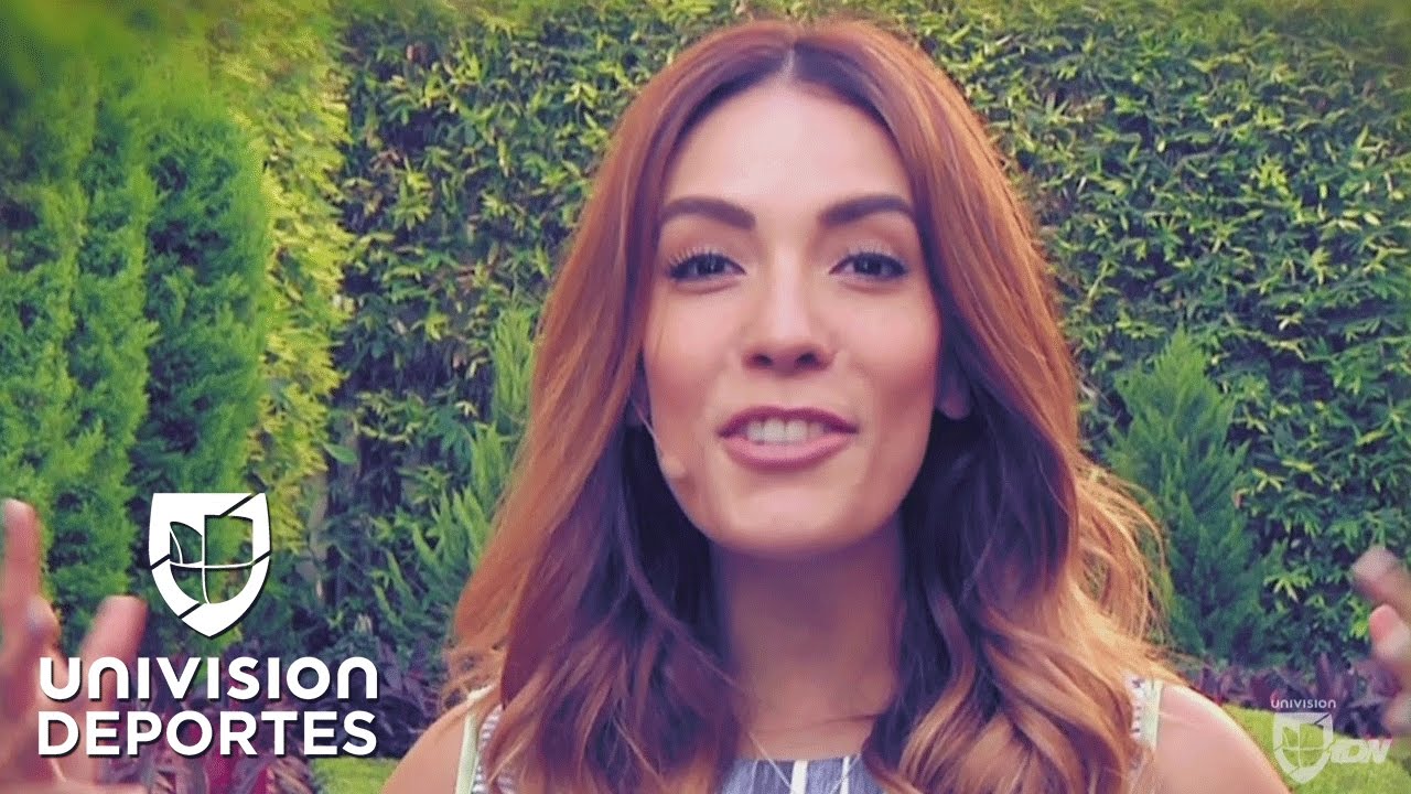 La bella Carolina Morán contó cuando lloró por el América - YouTube