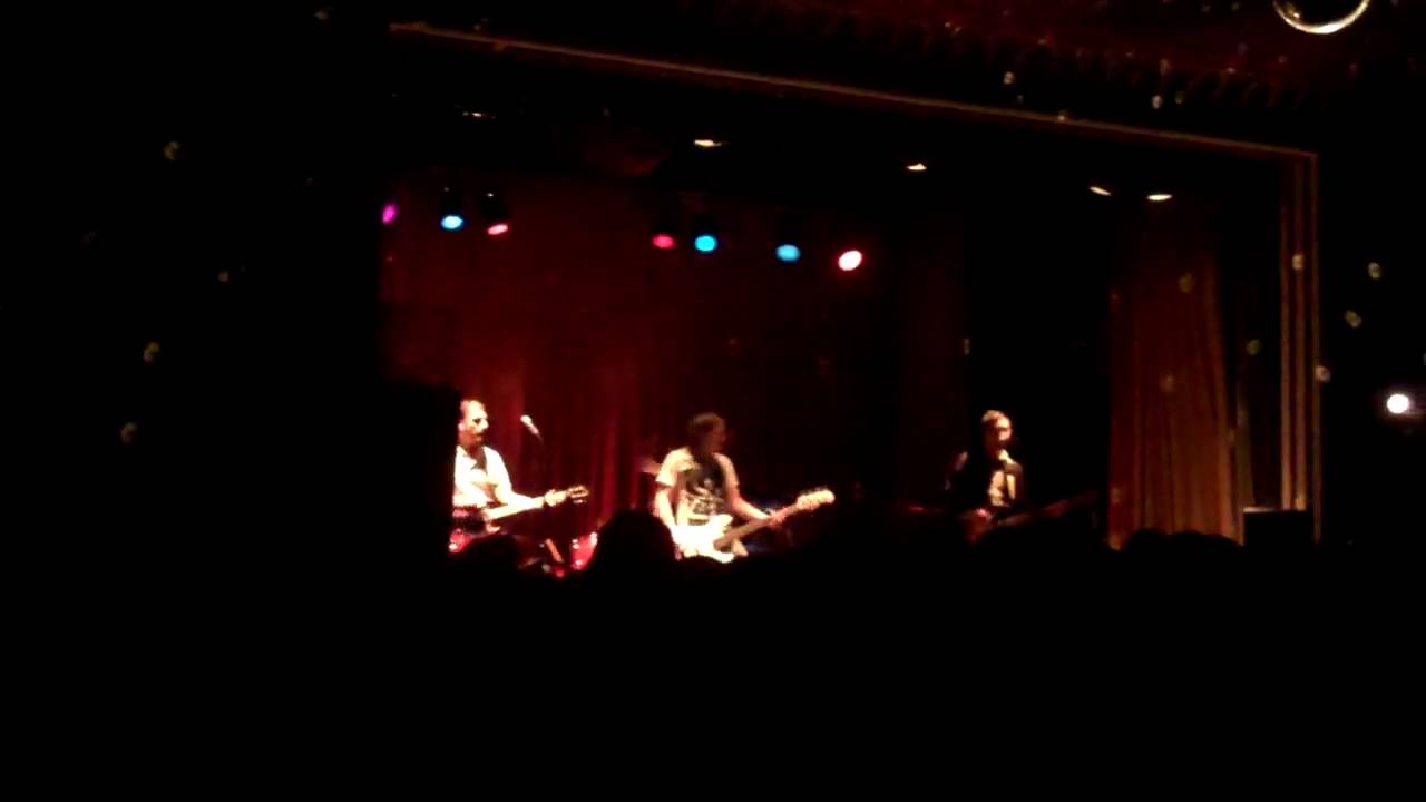 The Oranges Band--OK Apartment - YouTube